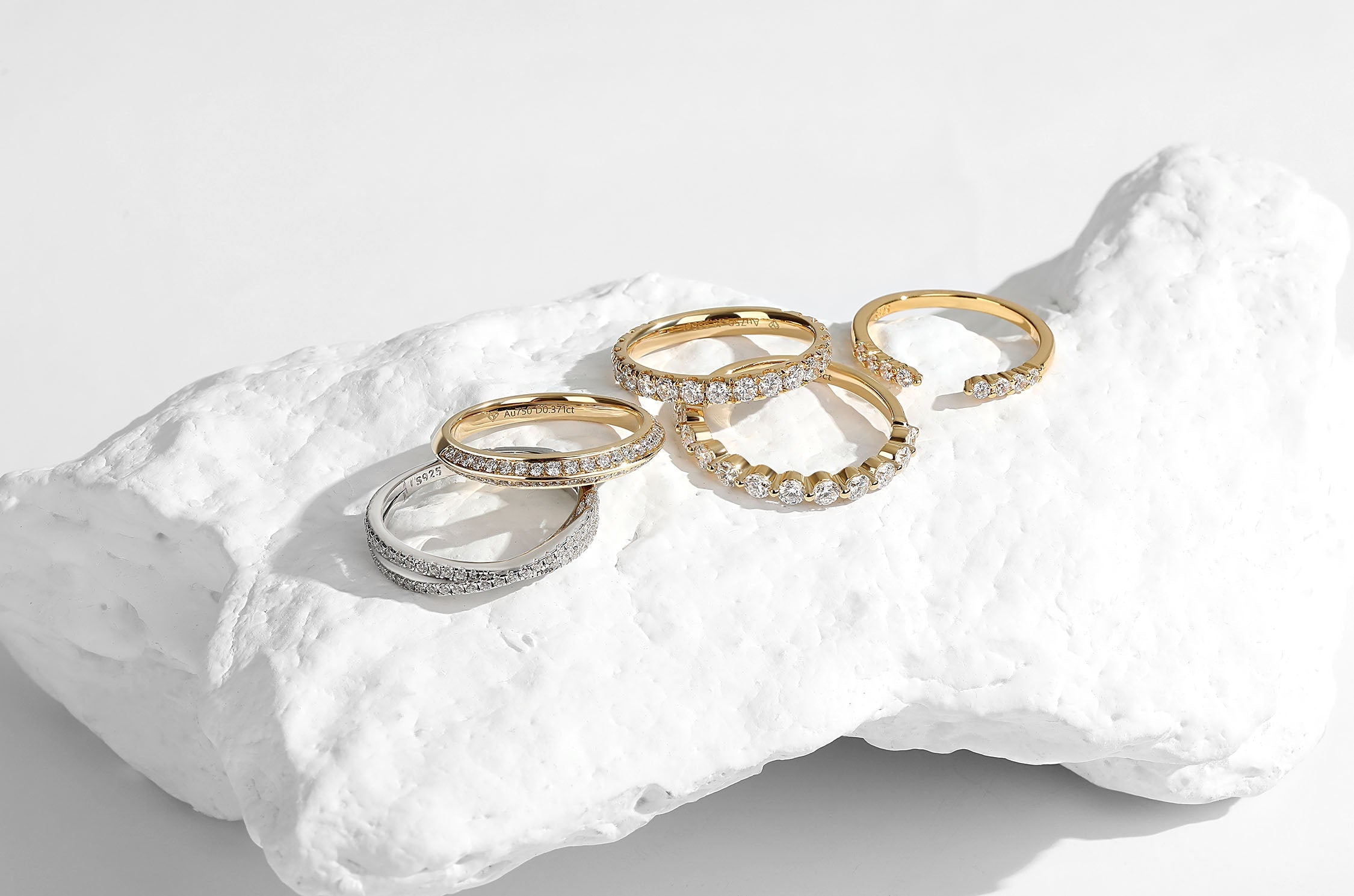 Lab Created Diamond Bracelets | DiamAura